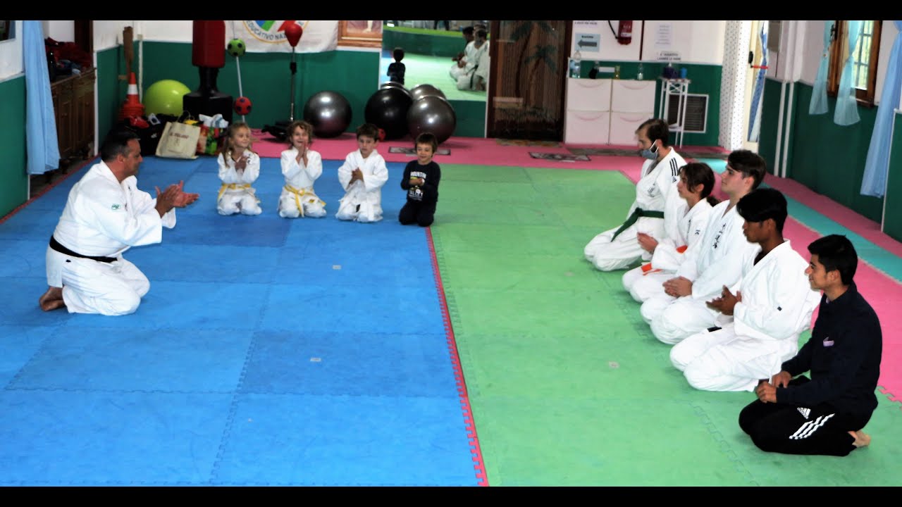 Judo Bambini - Kosmos club Pisa 2021/22 - YouTube