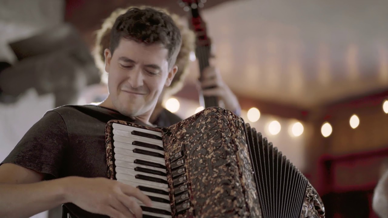 Pewter Sessions: Sam Reider — The Murder - YouTube