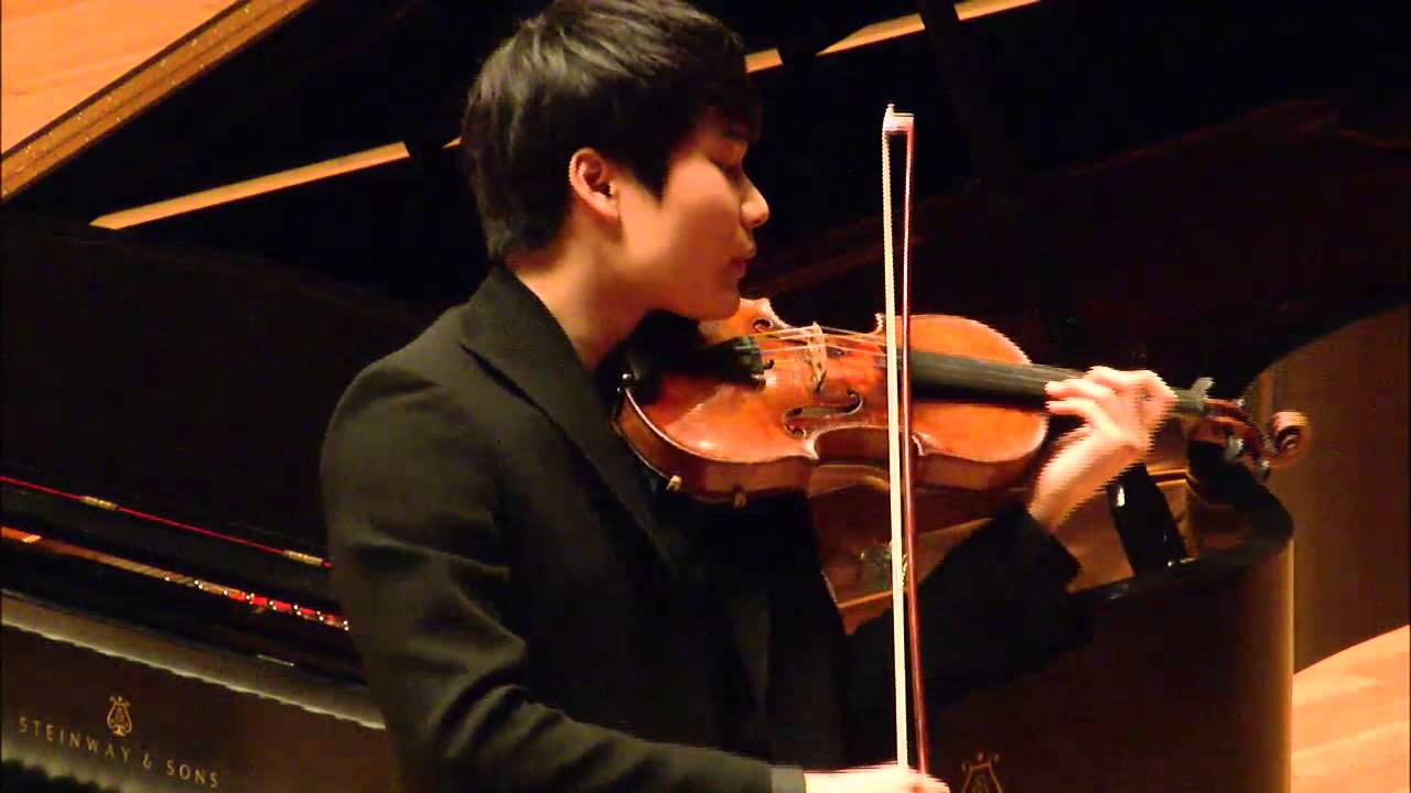 Inmo Yang -- Menuhin Competition 2014 -- Senior Semi-Finals - YouTube