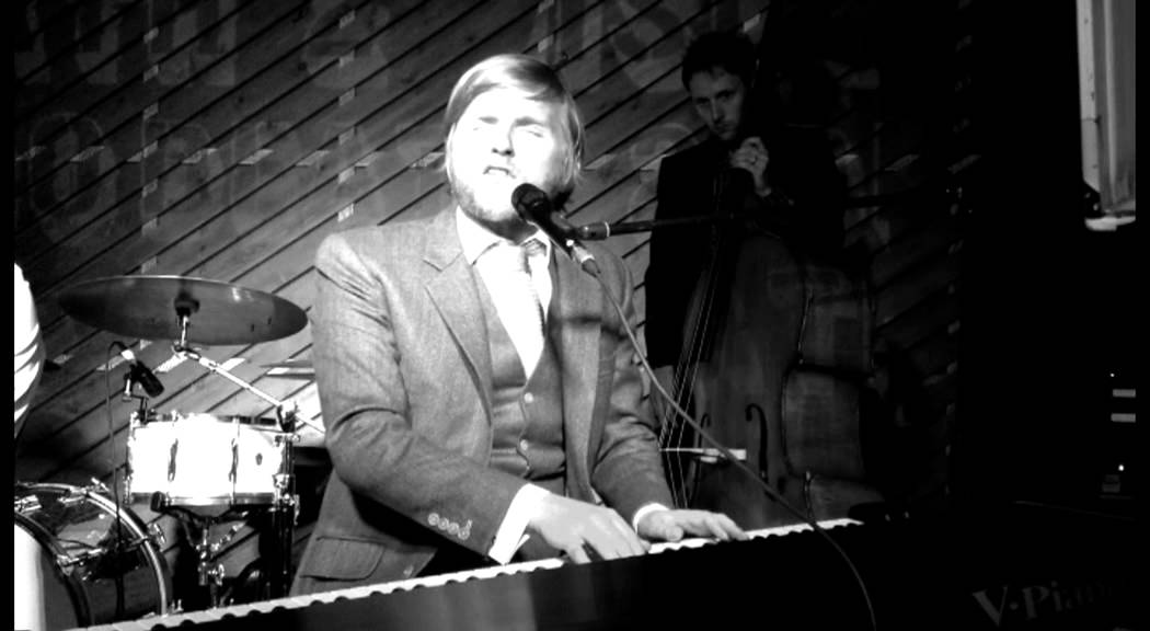 Tom Hickox "Let me be your Lover" (live at the Notting Hill Arts Club ...