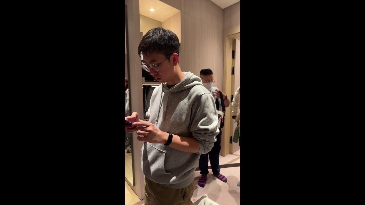 Live streaming of Chun Kit Ching - YouTube