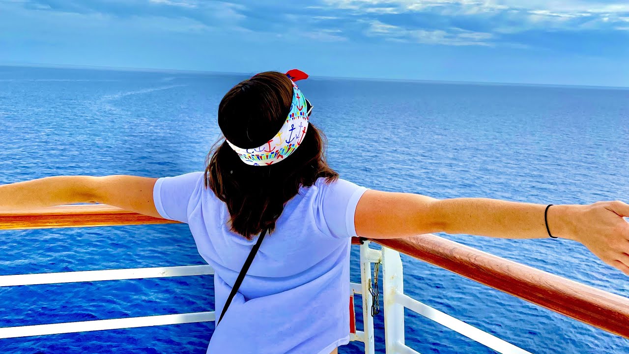 Our First Day At Sea! Casual Fun, Changes Onboard, & Ice Skating Show ...