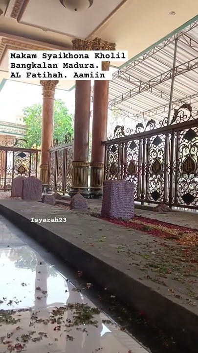 Makam Syaikhona Kholil Bangkalan Madura - YouTube