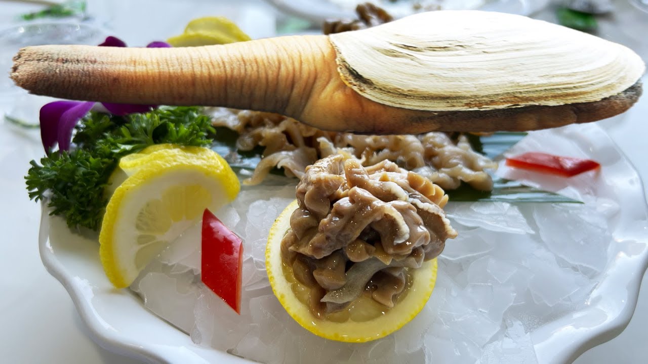 Eating Geoduck In China #geoduck #chinesestreetfood - YouTube
