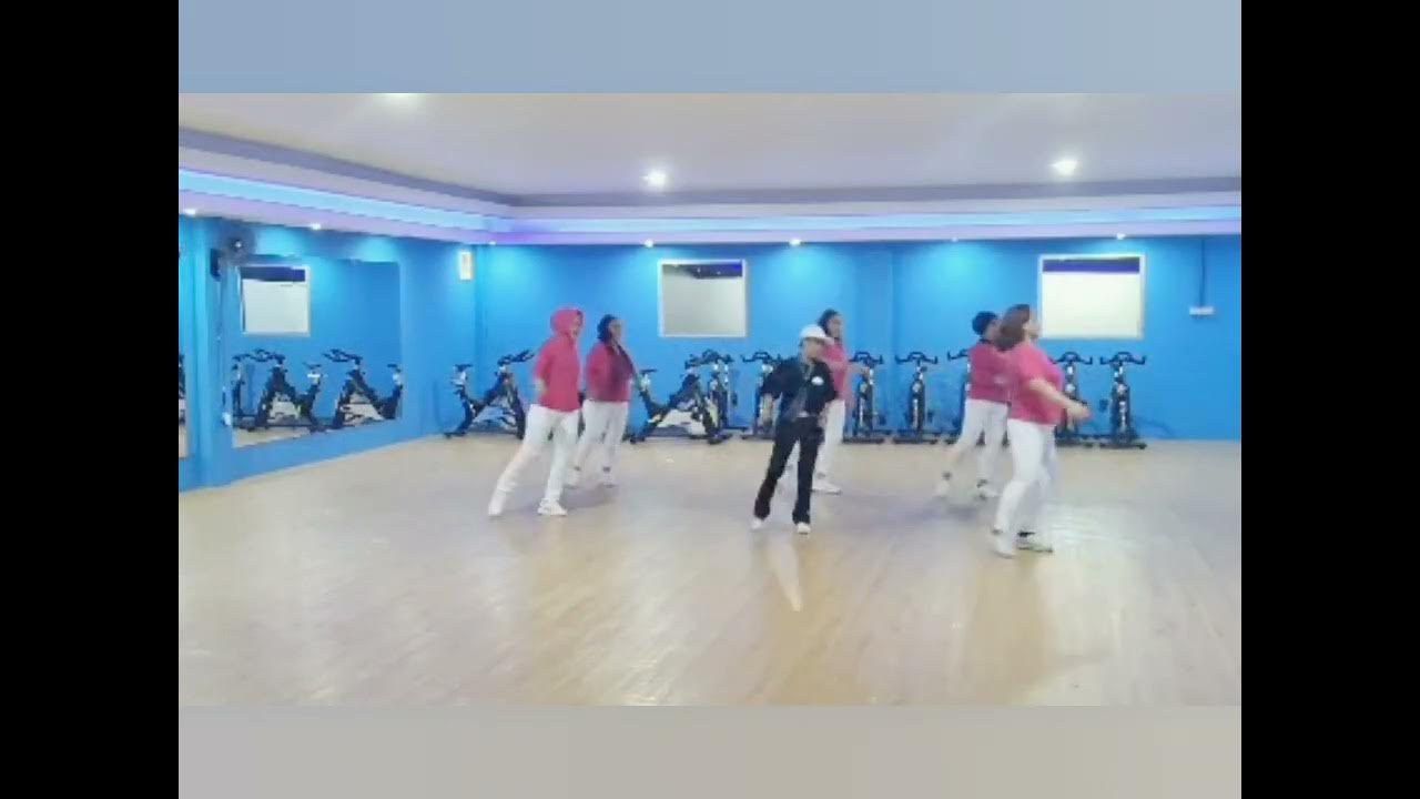 PERFECTLY LOVED || FAJERO LINE DANCE || CHOREO MARK FURNELL & CHRIS GODDEN ( UK) - YouTube