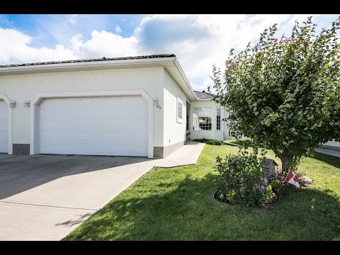 44 Strathmore Lakes Bay - Strathmore - YouTube