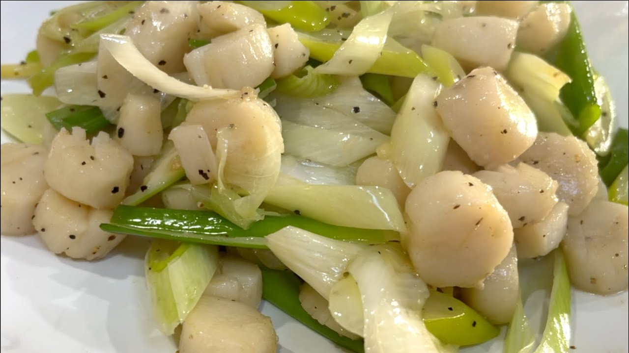 Stir Fry Scallops with Ginger and Green Onions 姜葱炒带子，姜葱炒扇贝 - YouTube