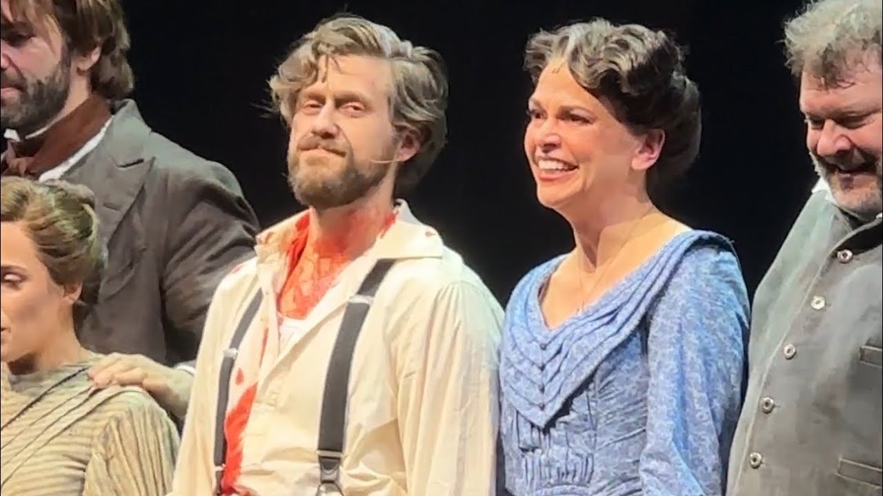 Sweeney Todd Final Bows on Broadway 5/5/2024 - YouTube
