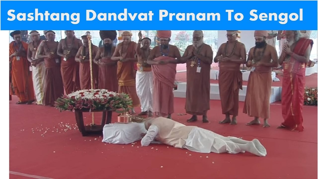PM Modi Performs Sashtang Dandavat Pranam To Sengol |Modi Dandvatvat ...