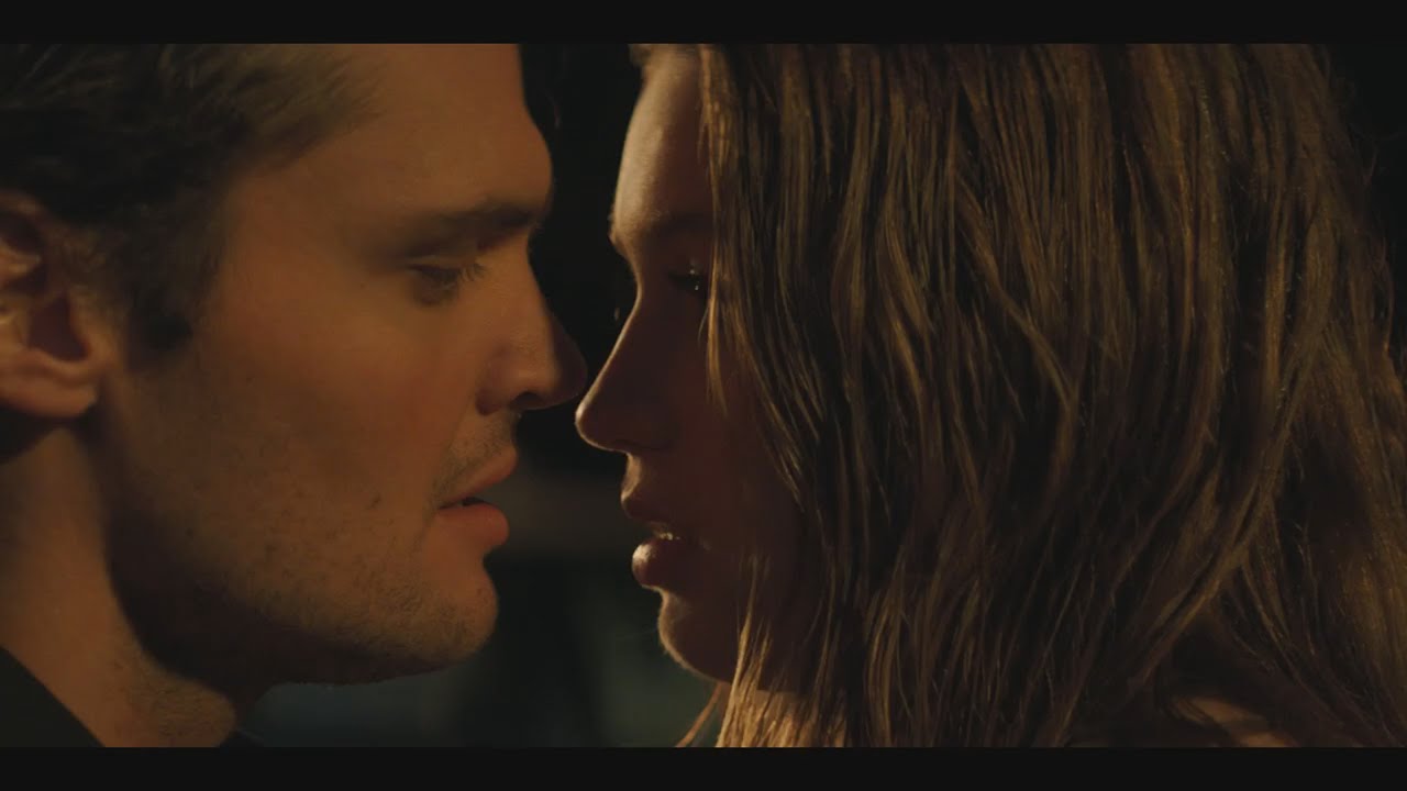 Panic 1x04 - Heather and Ray Kiss [Olivia Welch & Ray Nicholson] - YouTube