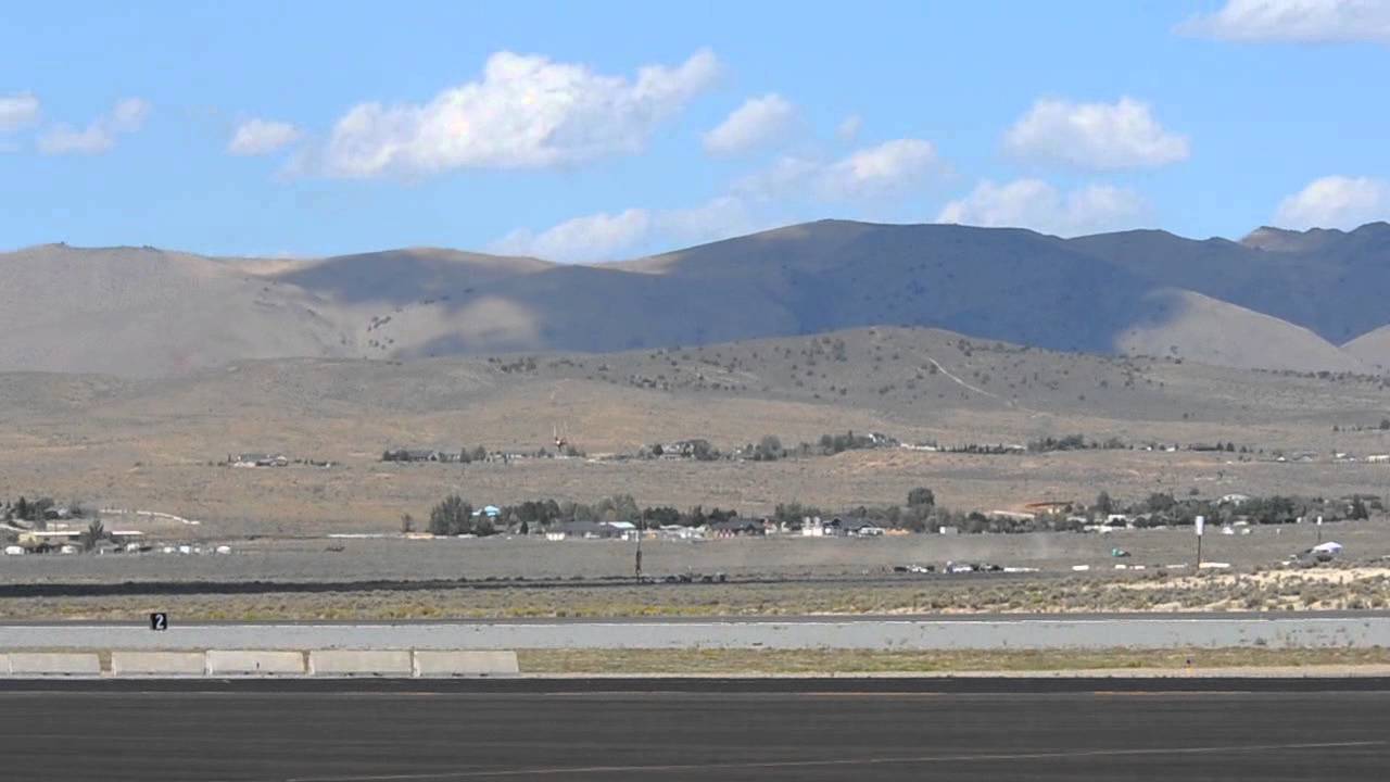 Hawker Sea-Fury "September Fury" Monday Qualifying, Reno Airraces 2014 ...