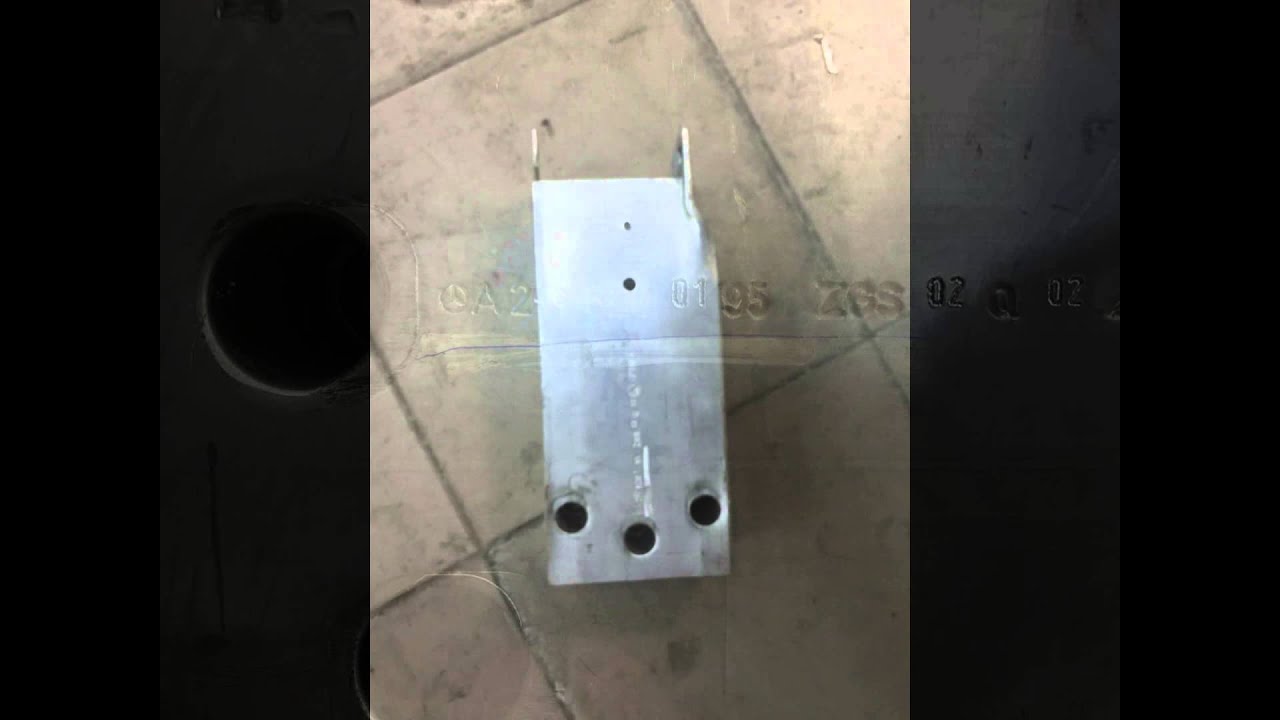 Кронштейн усилителя переднего бампера правый w246 B, A, GLA, CLA class ...