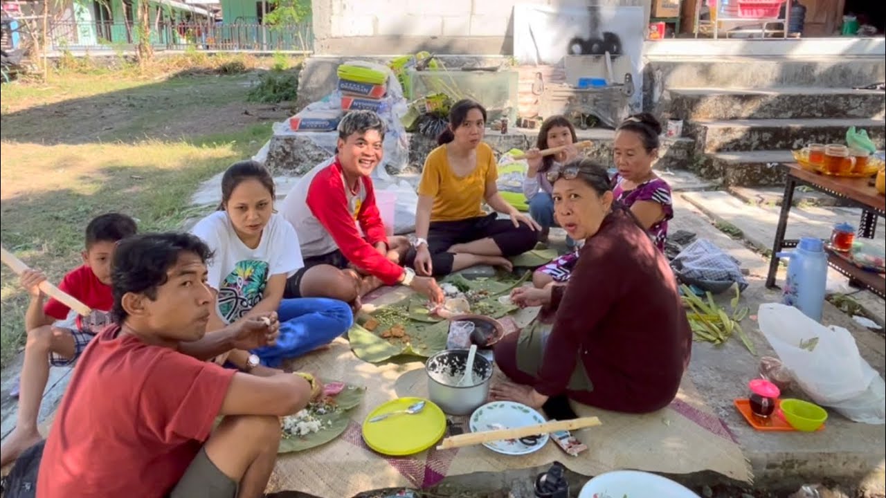 Uti Panen Manding Nyambel Bawang Goreng Tempe Jos Berrr!!! - YouTube