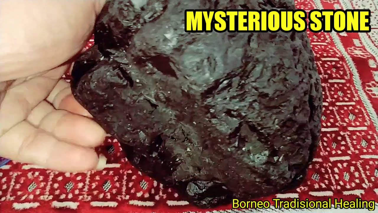 Penemuan Batu Hitam Di Duga Meteor - YouTube