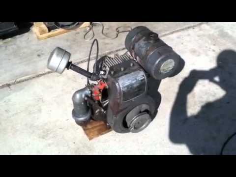 Vintage Wisconsin AK Engine - fast idle - YouTube