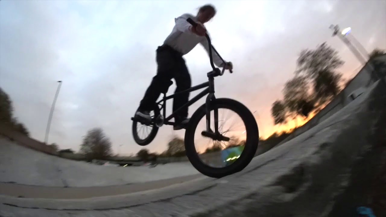 Sam Chamberlain - The beginning - YouTube