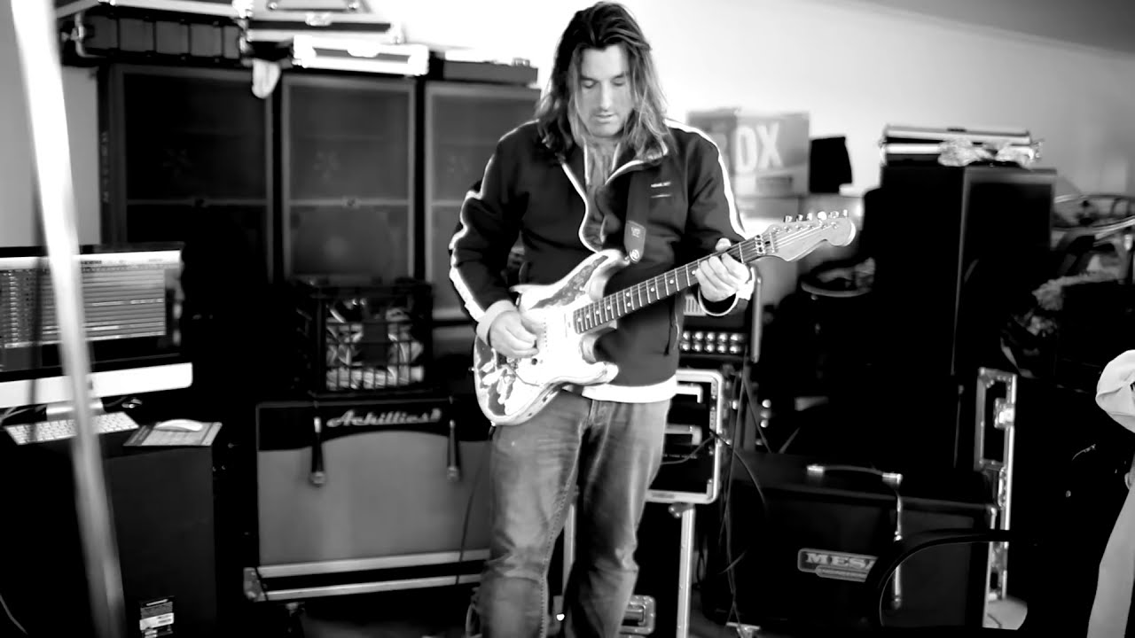 CONUNDRUM Music Video by the THREE WISE MoNKEYS - YouTube