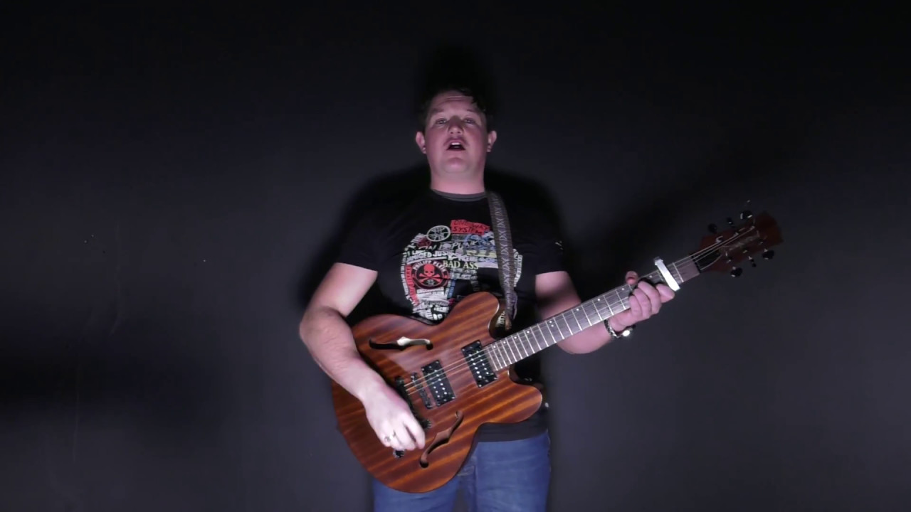 HEGARTY - I ONLY DREAM IN BLACK & WHITE - YouTube