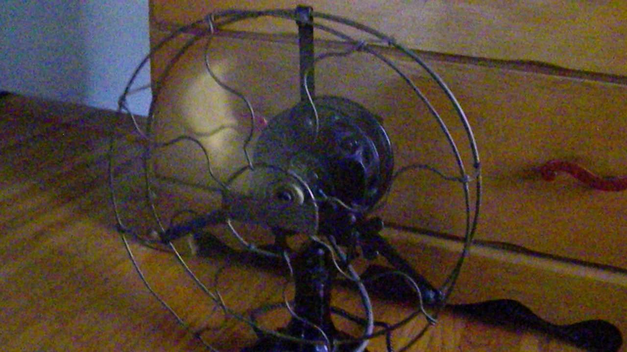 c.1912 Antique Century Skeletal Fan - YouTube