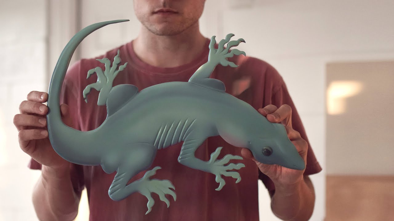 Making a Wood Carved Lizard - YouTube