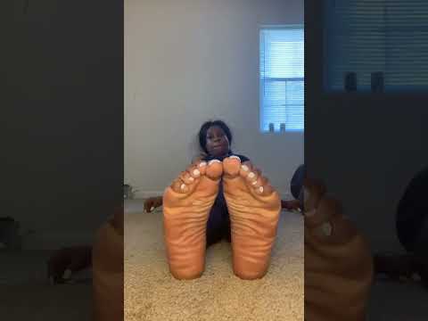Archived FOOTage: Unknown Gorgeous Ebony Soles Tease