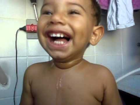 DAVID GABRIEL DANDO RISADA GOSTOSA - YouTube
