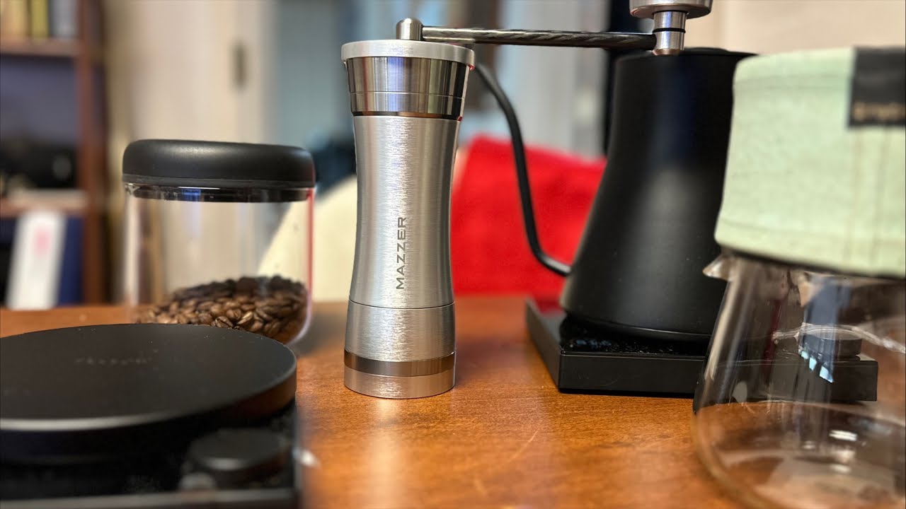 Live Demo | Mazzer Omega hand grinder for the first time. - YouTube