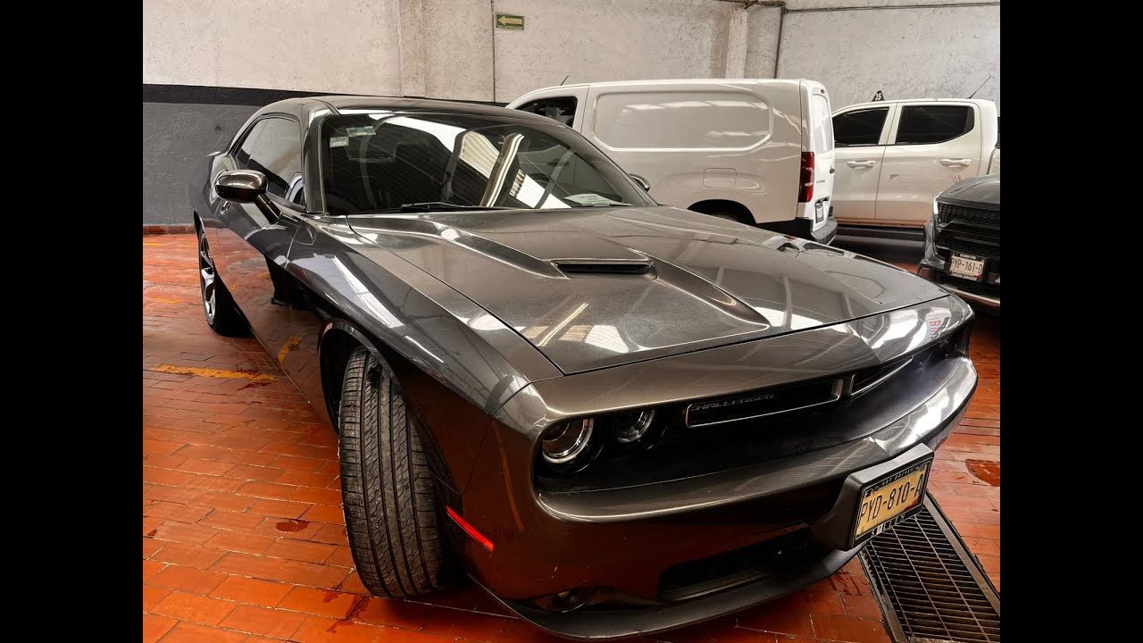 Dodge Challenger 2016 3.6 V6 Black Line At - YouTube