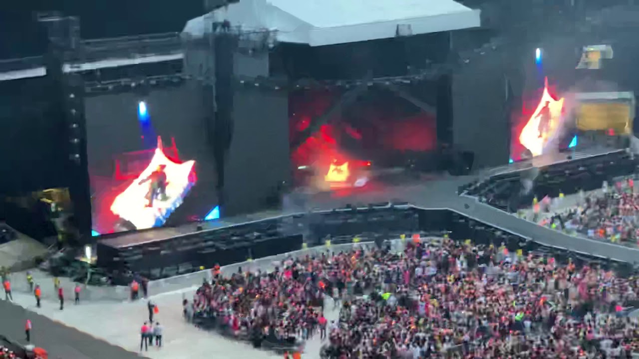 BTS | Live in London 2019 | Kim Taehyung SINGULARITY - YouTube