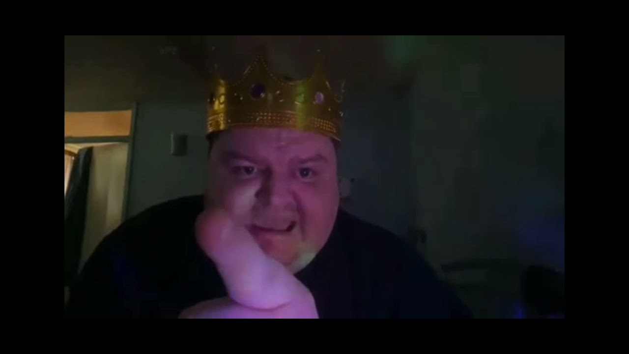 King Ian Moore is very angry at Kiwi & Chips. - YouTube