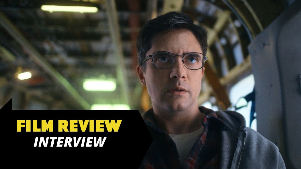 Flight Risk (Interview with Topher Grace) #flightrisk - YouTube