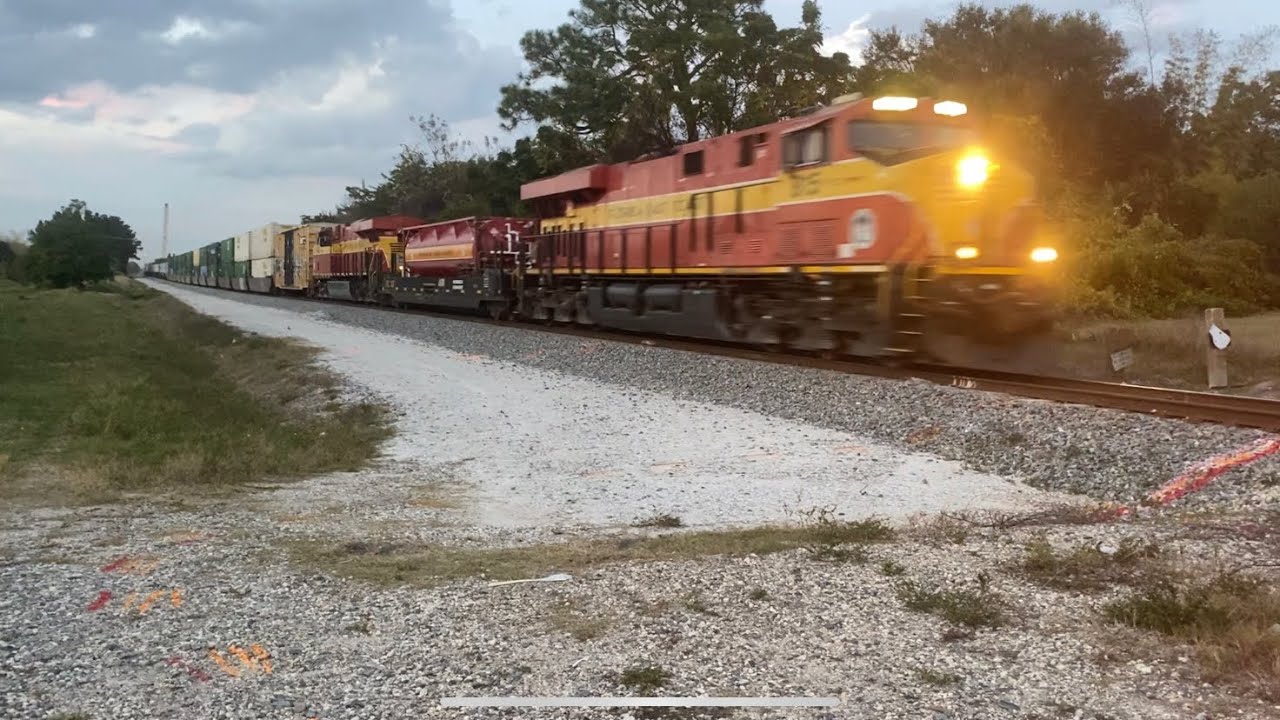 FEC TRAIN 121 @6:01pm 71°F 1-20-22 - YouTube