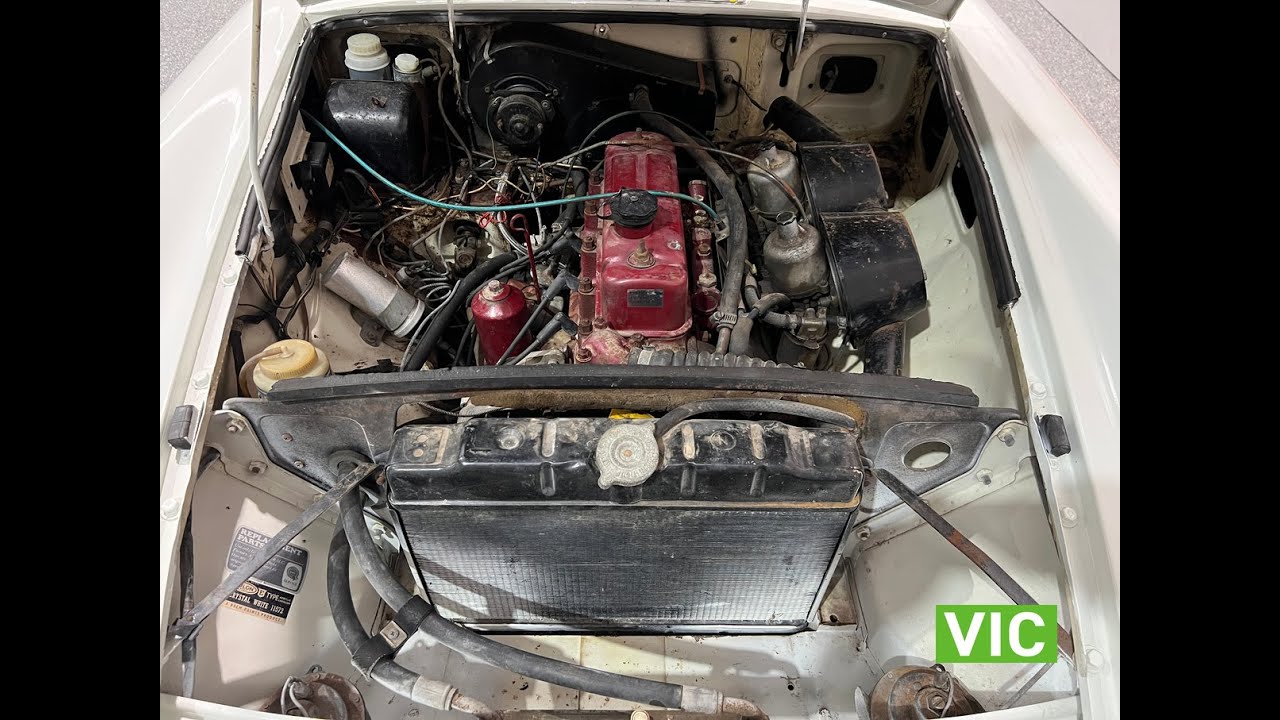 1970 M.G. MGB MKII Overdrive Roadster - Engine Video - YouTube