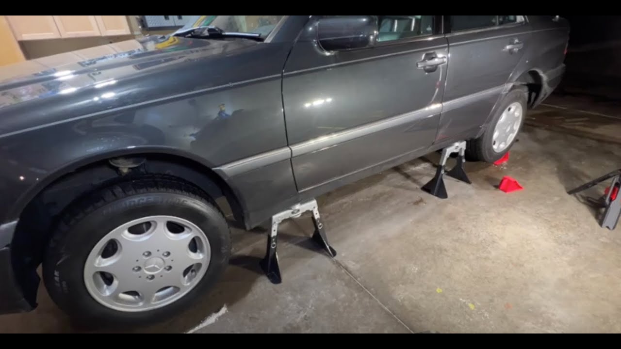 RennStand Jack Stands for Supporting my 1994 Mercedes C280 W202 and how ...