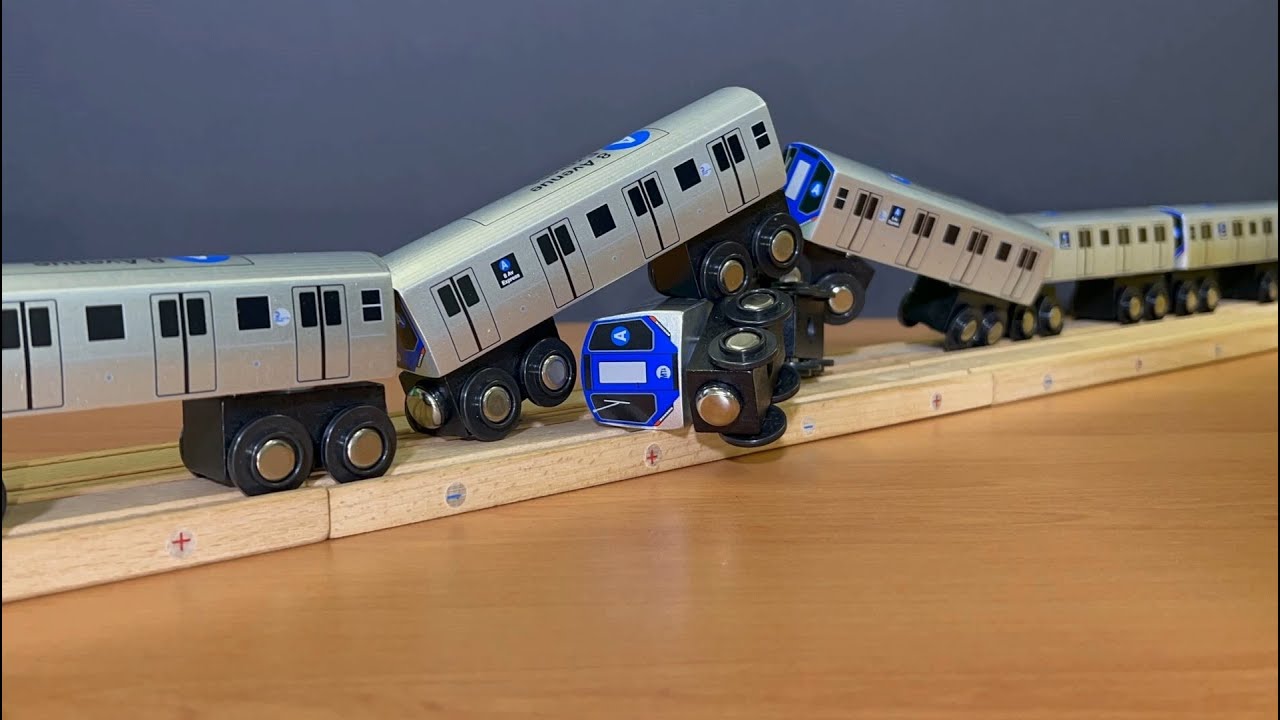 Munipals MTA R211 Train Gone Wrong - Subway Mini Clip @Trainman6000 ...