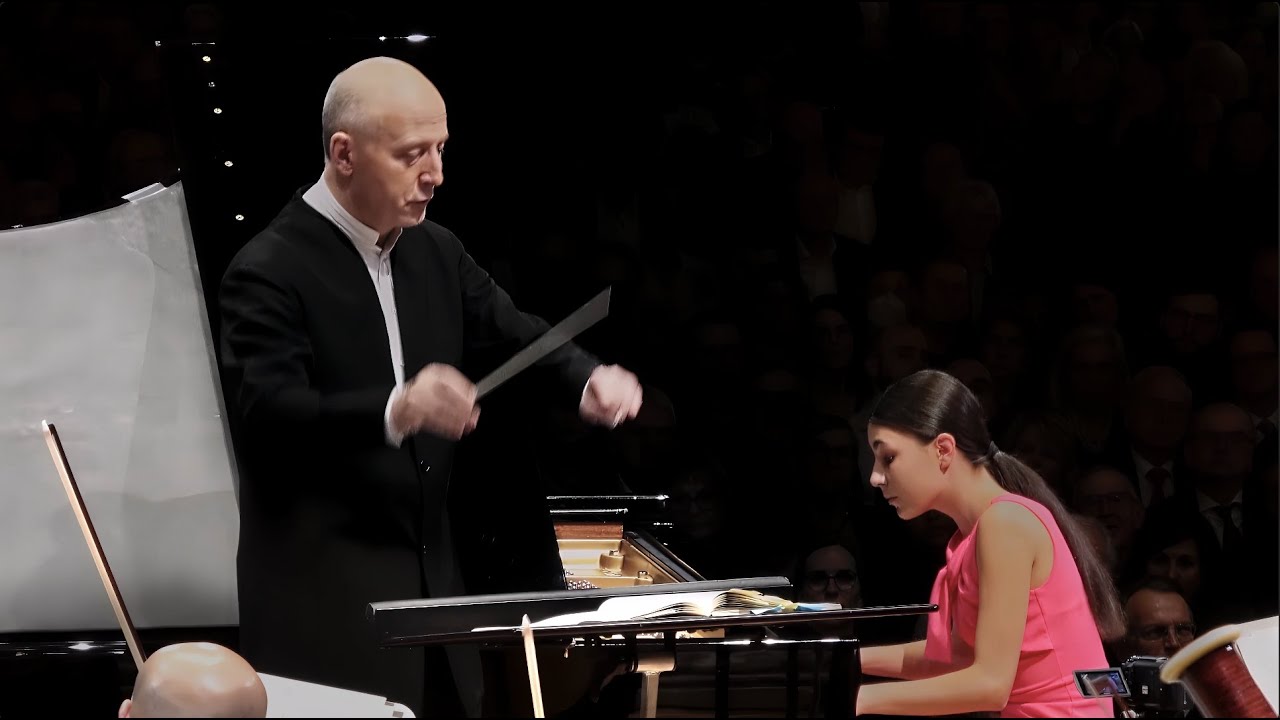 Frédéric Chopin Klavierkonzert Nr. 2 f-Moll op. 21 - Alexandra Dovgan ...
