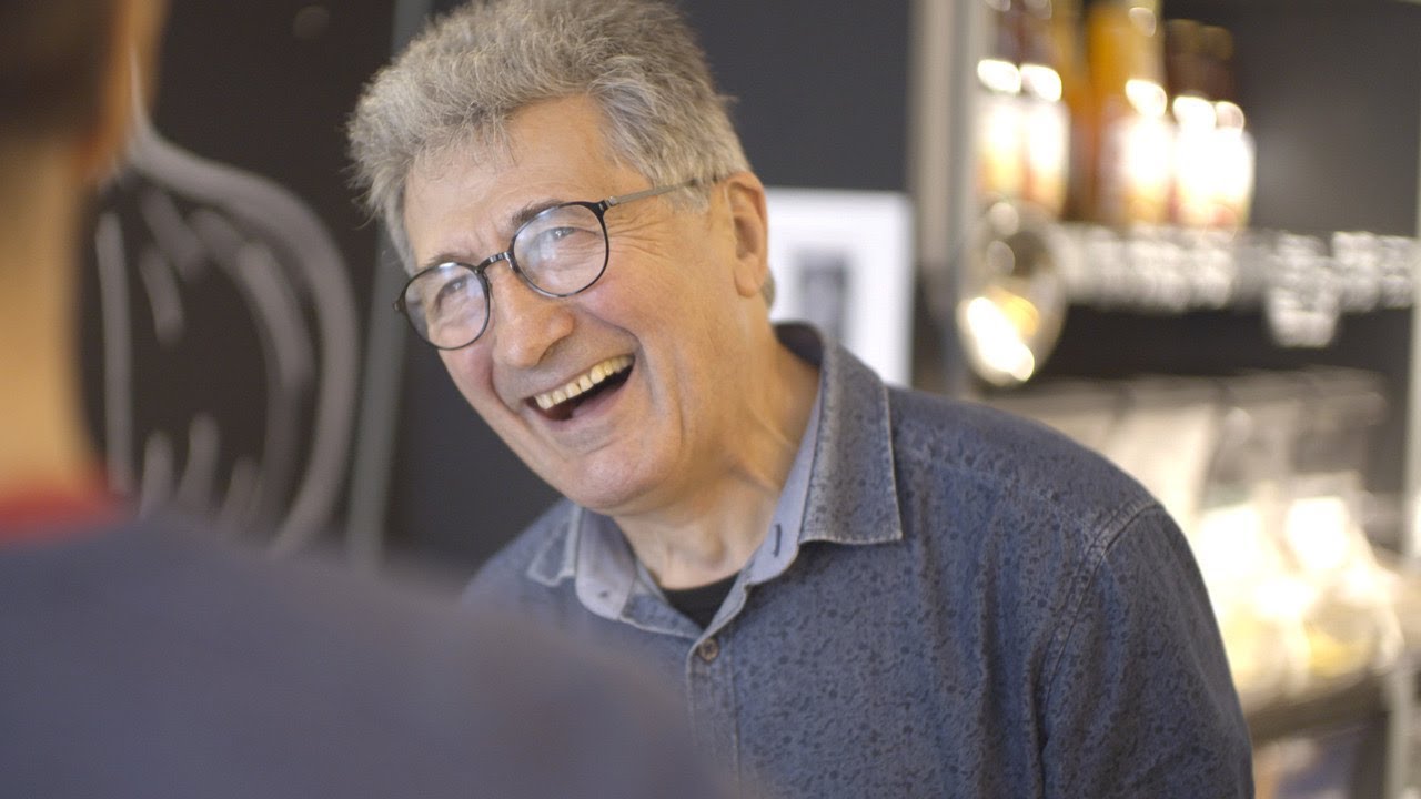 Portrait de Louis De Bruyn: s’engager pour la biodiversité - YouTube