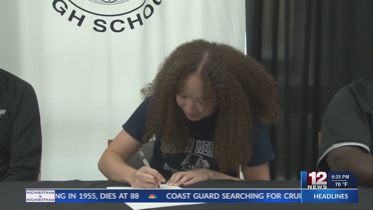Hine signs with Lincoln Memorial track - YouTube