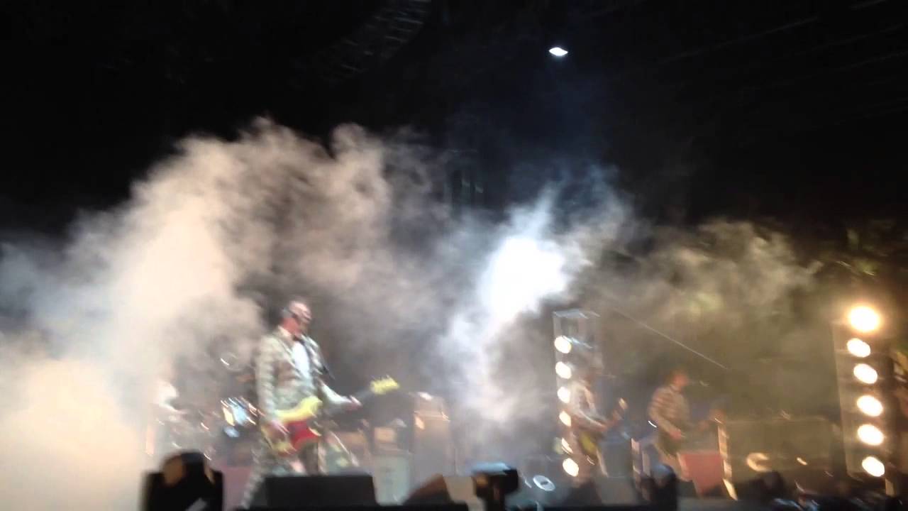 The Replacements "Kiss Me On The Bus" 4/18/14 Billie Joe Coachella ...