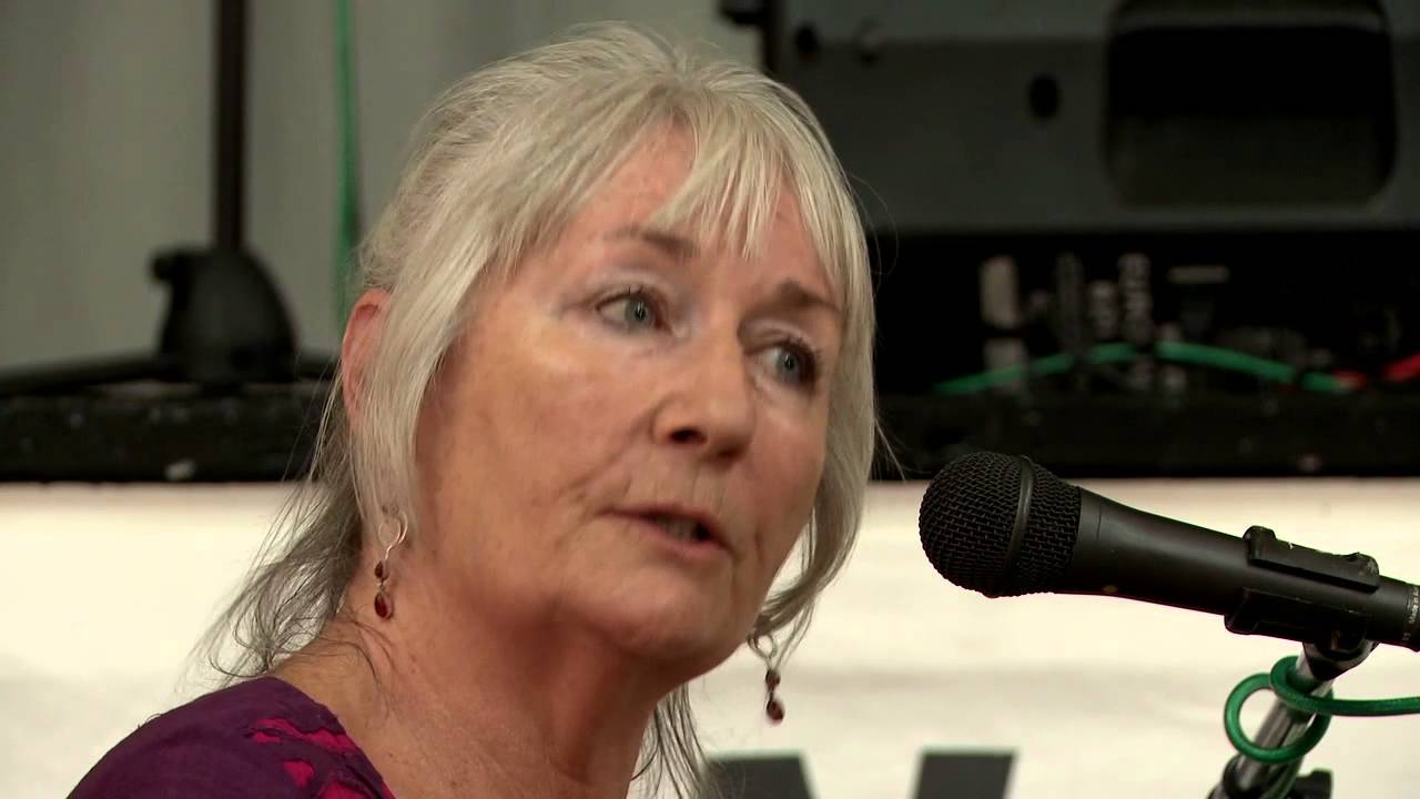 Dr Mariann Lloyd-Smith speaking at Kyogle NSW, Nov 2013 - YouTube