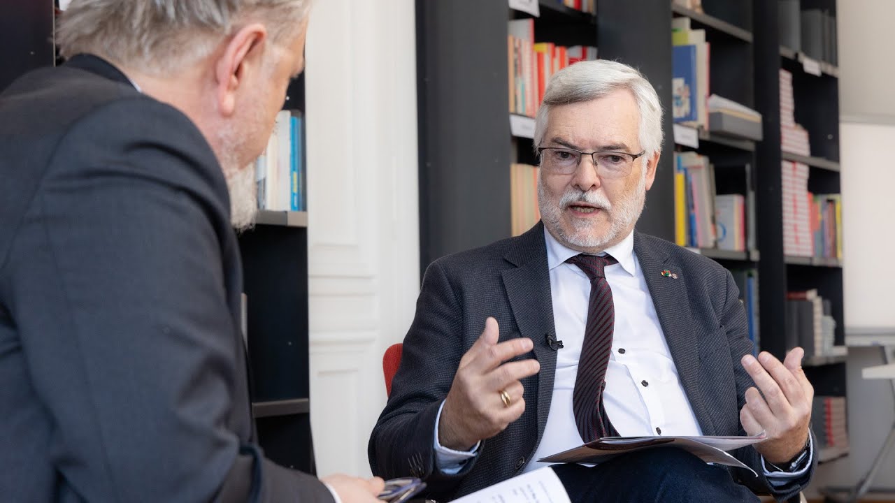 Prof. Dr. Elmar Kuhn von Christen - helfen - in Not im ZEITGESPRÄCH #86 mit Gerhard Schmid - YouTube