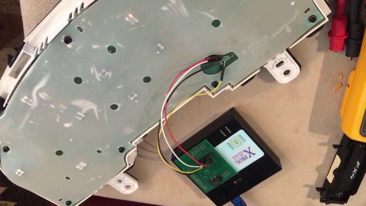 Ford F-150 2005 Gauge cluster swap - new cluster out of FX-4 — Part 1 ...