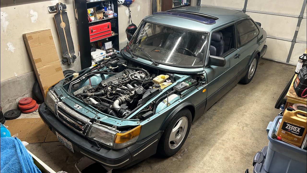 Fixing the Clutch on my 91 SAAB 900 SPG - YouTube