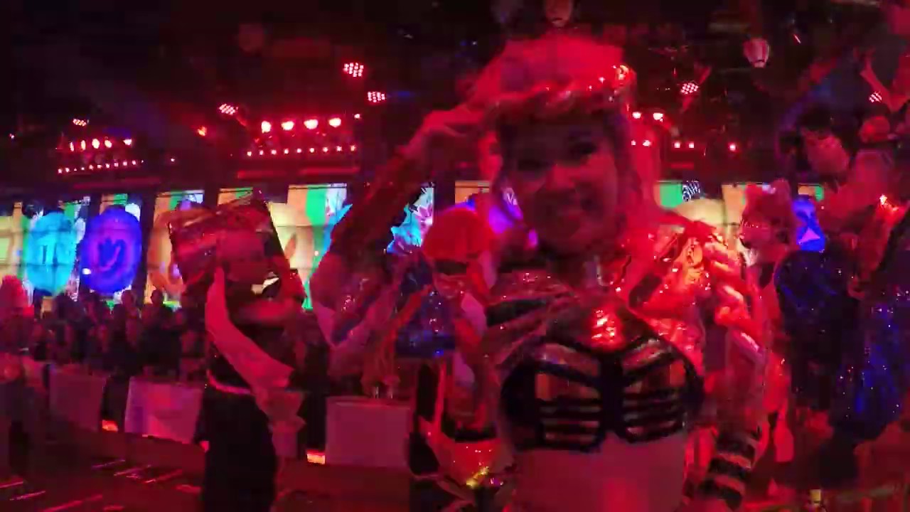 robot show tokyo japan part 1 - YouTube