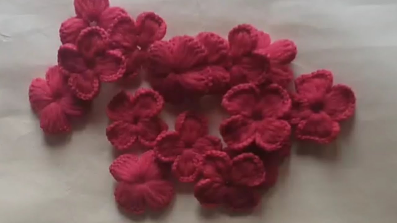 Woolen Crafts door hanging Easy woolen craft Woolen thread craft ideas ...