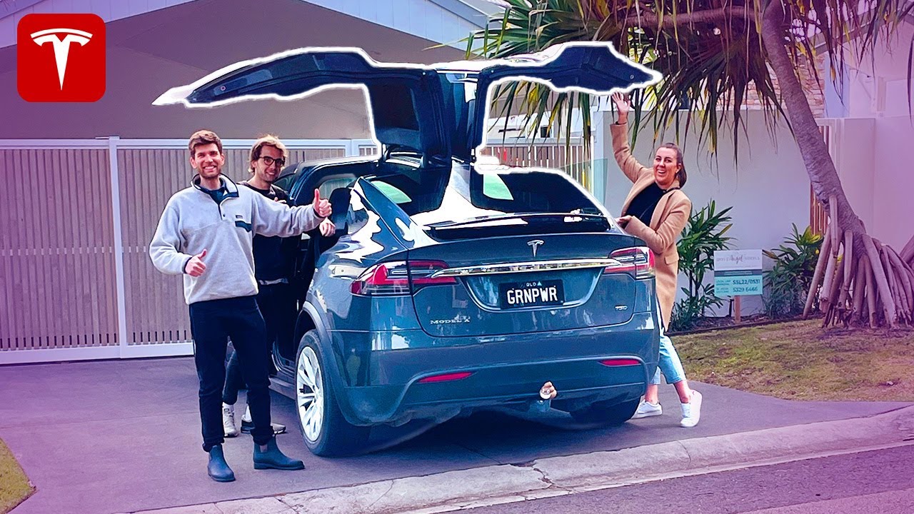 Using ALL The Features In A Tesla Model X ‼️😱 - YouTube