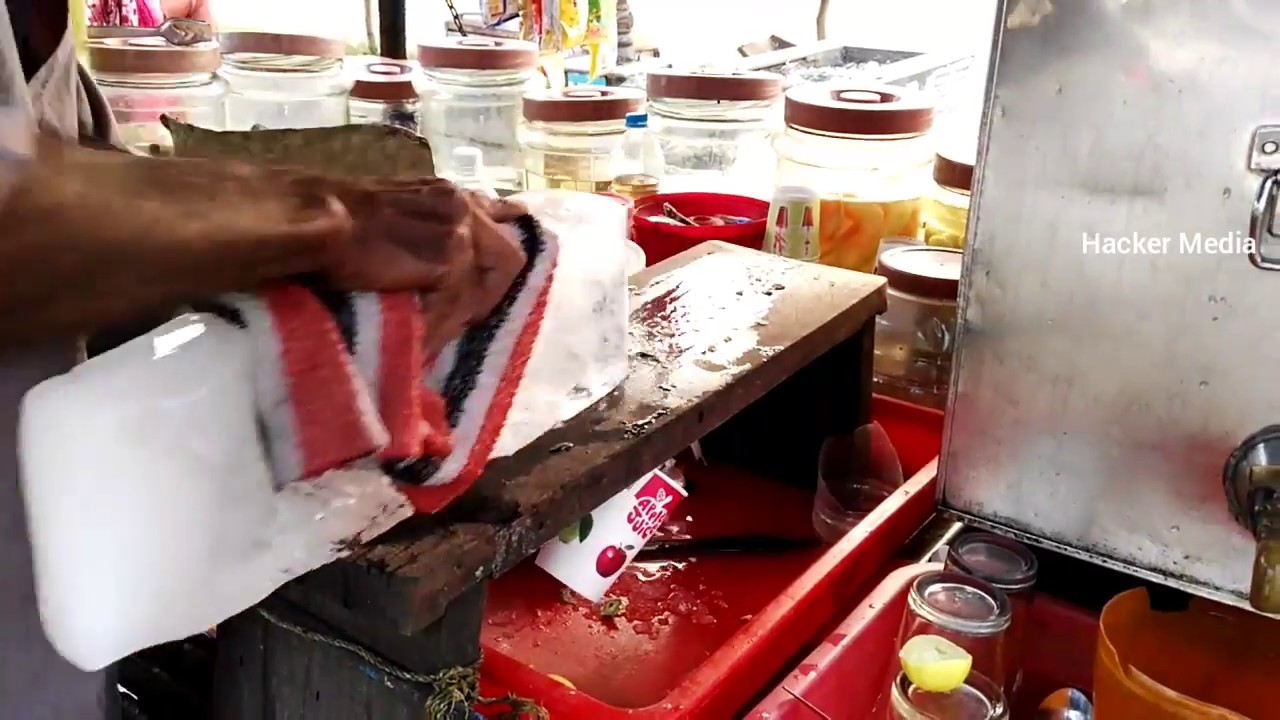 Kozhikode Beach Special Ice Orathi 2017 | Kerala - YouTube