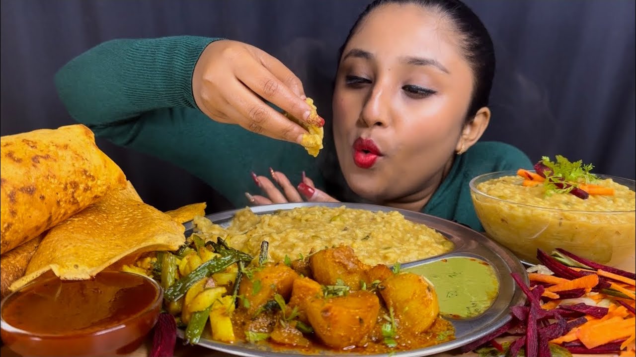 Eating 😋 Dal Khichdi,Aloo Dom,Fries,Besan Chilla with Chutney|Asmr|Big ...