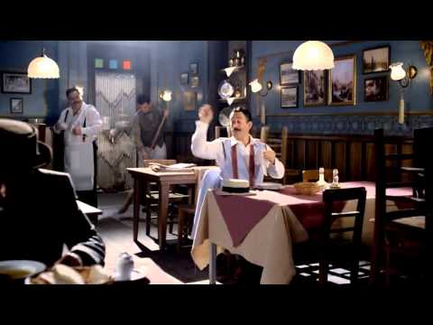 Cem Yılmaz İş Bankası Reklamı: Cem Yılmaz'ın Çarliston Dansı