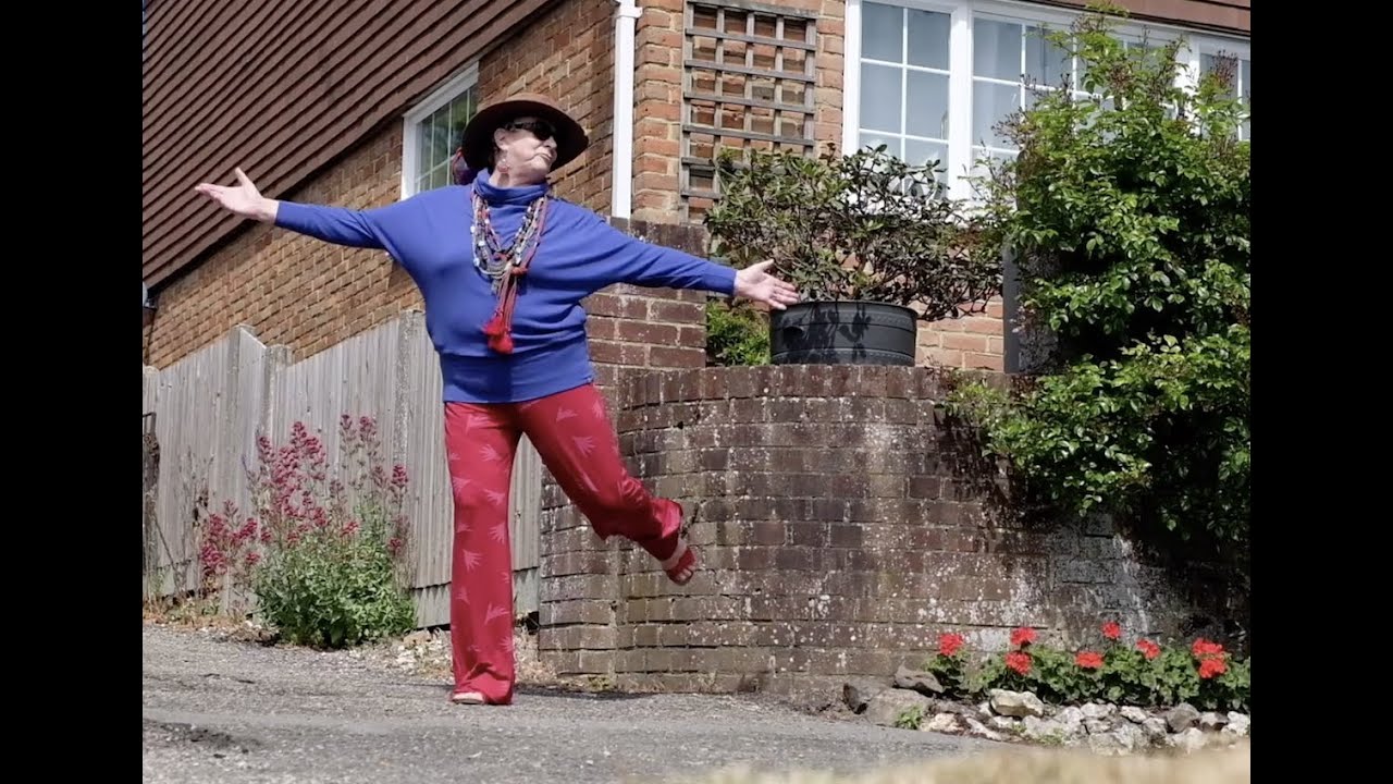 THE LAST DISCO - YouTube